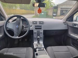 Volvo V50 2011 in Tallinn, with an engine capacity of 1.60 L and mileage of 0 thousand km for 1800 €, photo 6 on AUTOMOTO.COM.LV