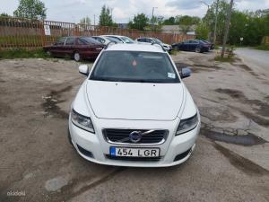 Volvo V50 2011 in Tallinn, with an engine capacity of 1.60 L and mileage of 0 thousand km for 1800 €, photo 8 on AUTOMOTO.COM.LV