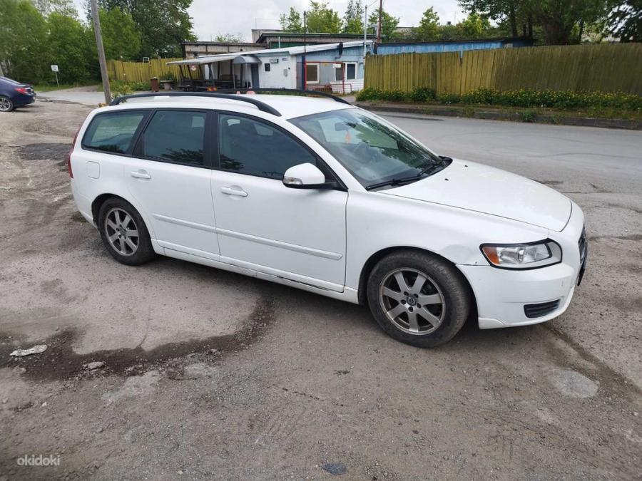Volvo V50 2011 in Tallinn, with an engine capacity of 1.60 L and mileage of 0 thousand km for 1800 €, photo 9 on AUTOMOTO.COM.LV