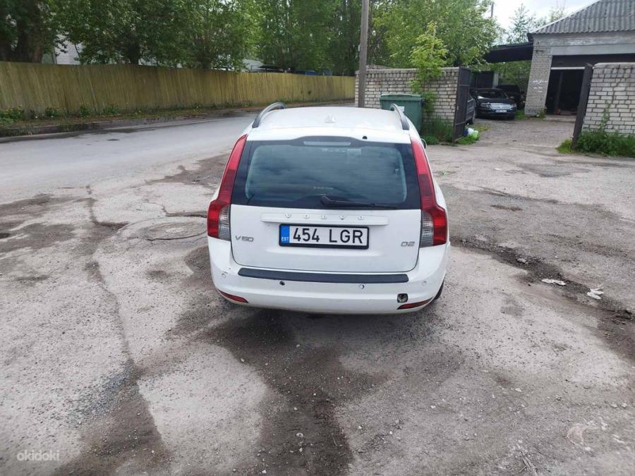 Volvo V50 2011 in Tallinn, with an engine capacity of 1.60 L and mileage of 0 thousand km for 1800 €, photo 11 on AUTOMOTO.COM.LV