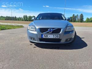 Volvo V50 2011 in Riga, with an engine capacity of 1.60 L and mileage of 219 thousand km for 4700 €, photo 5 on AUTOMOTO.COM.LV