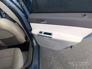Volvo V50 2011 in Riga, with an engine capacity of 1.60 L and mileage of 219 thousand km for 4700 €, photo 15 on AUTOMOTO.COM.LV
