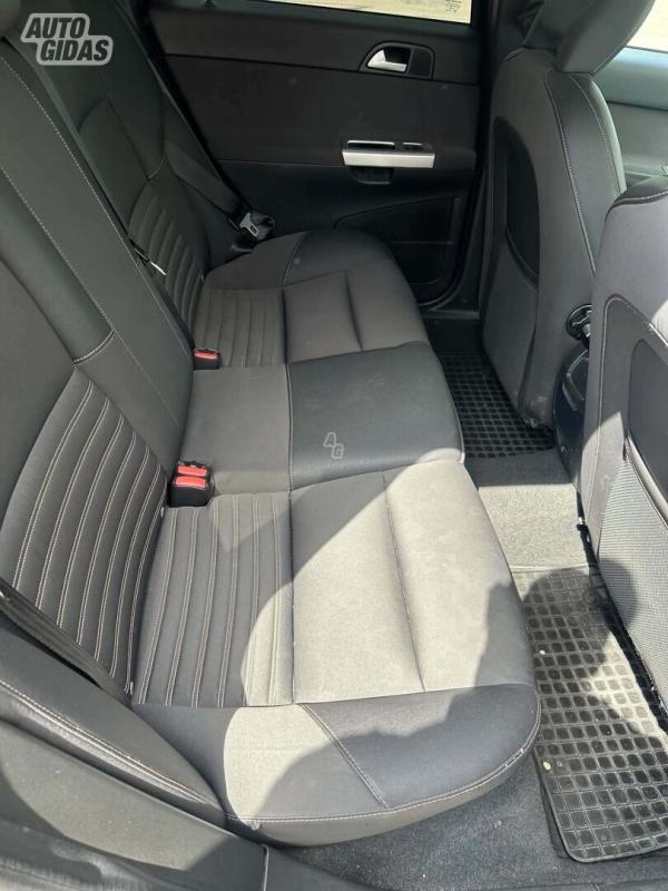 Volvo V50 2011 in Kaunas, with an engine capacity of 1.60 L and mileage of 266 thousand km for 3200 €, photo 7 on AUTOMOTO.COM.LV