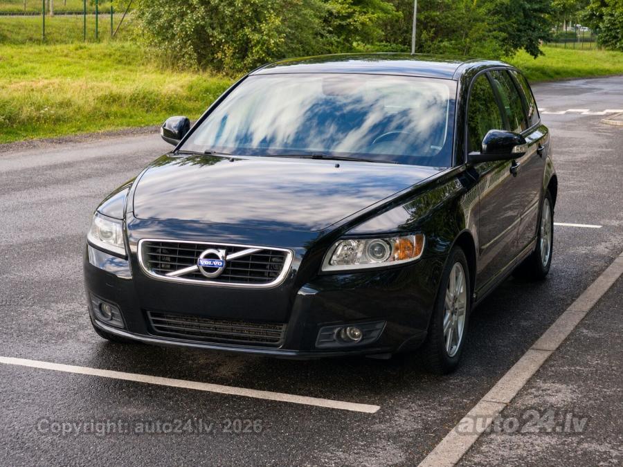 Вольво В50 2011 в Таллин, объемом двигателя 1.60 л и пробегом 280 тыс. км за 4800 €, фото 1 на AUTOMOTO.COM.LV