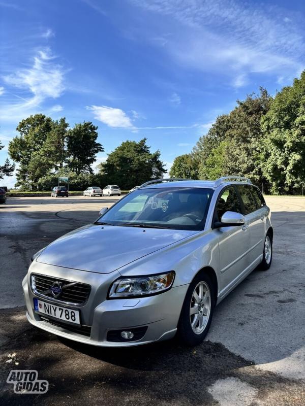 Volvo V50 2011 Pakruojis, ar dzinēja tilpumu 1.60 L un nobraukumu 314 tūkst. km par 2800 €, foto 1 vietnē AUTOMOTO.COM.LV