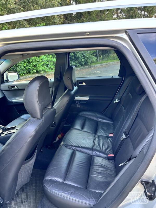 Volvo V50 2011 Pakruojis, ar dzinēja tilpumu 1.60 L un nobraukumu 314 tūkst. km par 2800 €, foto 9 vietnē AUTOMOTO.COM.LV