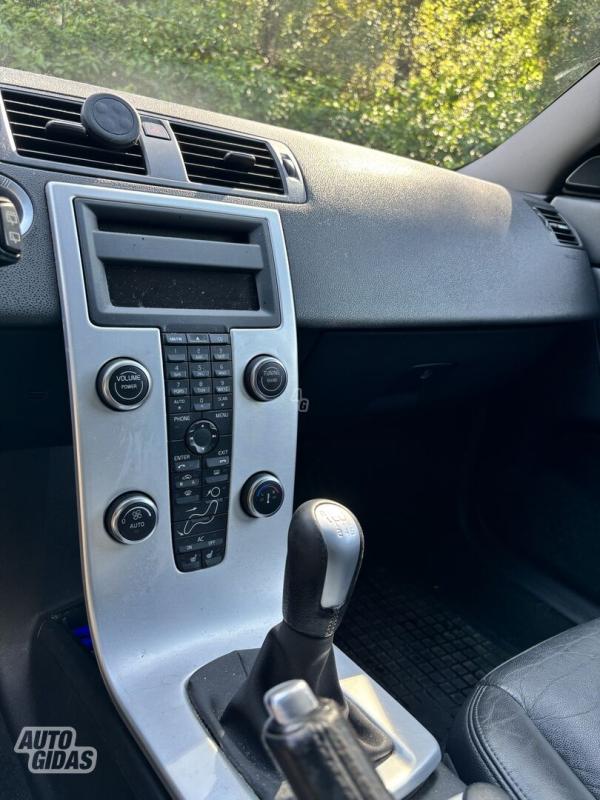 Volvo V50 2011 Pakruojis, ar dzinēja tilpumu 1.60 L un nobraukumu 314 tūkst. km par 2800 €, foto 11 vietnē AUTOMOTO.COM.LV
