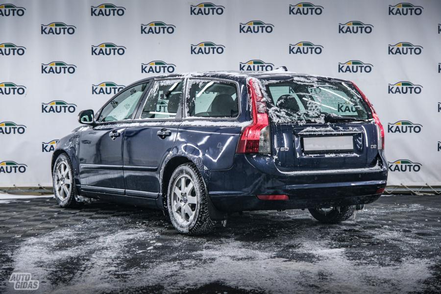Volvo V50 2012 in Kaunas, with an engine capacity of 1.60 L and mileage of 266 thousand km for 4390 €, photo 4 on AUTOMOTO.COM.LV