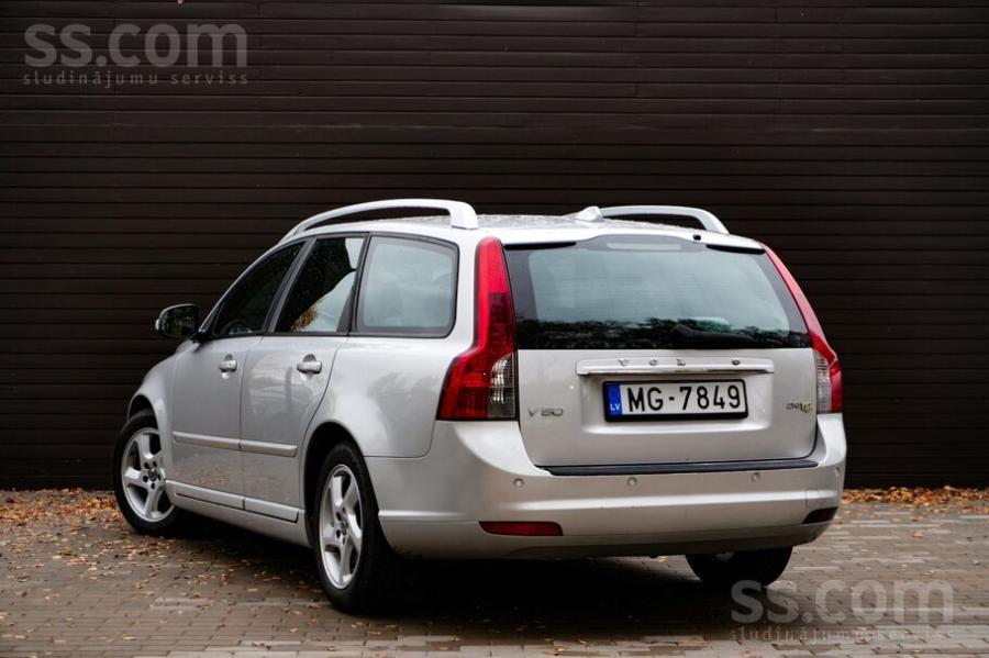 Вольво В50 2012 в Рига, объемом двигателя 1.60 л и пробегом 0 тыс. км за 4990 €, фото 5 на AUTOMOTO.COM.LV