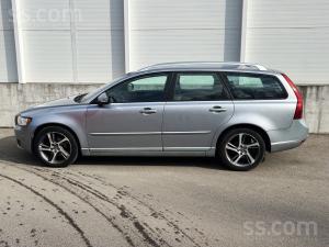 Volvo V50 2012 Rīga, ar dzinēja tilpumu 1.60 L un nobraukumu 313 tūkst. km par 3794 €, foto 4 vietnē AUTOMOTO.COM.LV