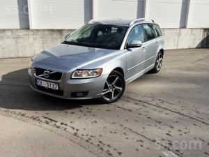 Volvo V50 2012 Rīga, ar dzinēja tilpumu 1.60 L un nobraukumu 313 tūkst. km par 3794 €, foto 5 vietnē AUTOMOTO.COM.LV