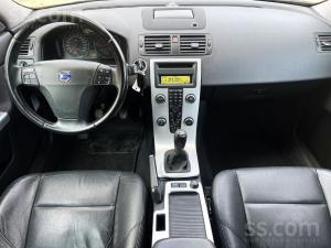 Volvo V50 2012 Rīga, ar dzinēja tilpumu 1.60 L un nobraukumu 313 tūkst. km par 3794 €, foto 8 vietnē AUTOMOTO.COM.LV
