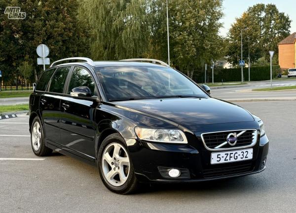 Volvo V50 2012 Tauragė, ar dzinēja tilpumu 1.60 L un nobraukumu 273 tūkst. km par 3499 €, foto 1 vietnē AUTOMOTO.COM.LV