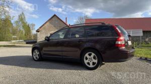 Violets Volvo V50 2007 Cēsis, ar dzinēja tilpumu 2.00 L un nobraukumu 366 tūkst. km par 1650 €, foto 6 vietnē AUTOMOTO.COM.LV