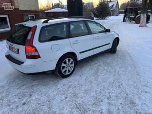 Balts Volvo V50 2005 Šauļi, ar dzinēja tilpumu 2.00 L un nobraukumu 325 tūkst. km par 1650 €, foto 4 vietnē AUTOMOTO.COM.LV