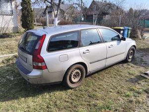 Balts Volvo V50 2005 Viļņa, ar dzinēja tilpumu 2.00 L un nobraukumu 300 tūkst. km par 600 €, foto 3 vietnē AUTOMOTO.COM.LV