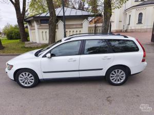 Balts Volvo V50 2006 Tauragė, ar dzinēja tilpumu 2.00 L un nobraukumu 273 tūkst. km par 1580 €, foto 9 vietnē AUTOMOTO.COM.LV
