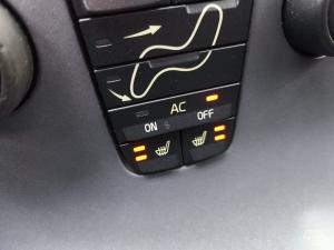 Balts Volvo V50 2006 Tauragė, ar dzinēja tilpumu 2.00 L un nobraukumu 273 tūkst. km par 1580 €, foto 19 vietnē AUTOMOTO.COM.LV