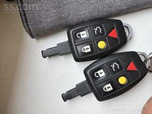 Balts Volvo V50 2006 Jūrmala, ar dzinēja tilpumu 2.00 L un nobraukumu 350 tūkst. km par 1100 €, foto 14 vietnē AUTOMOTO.COM.LV