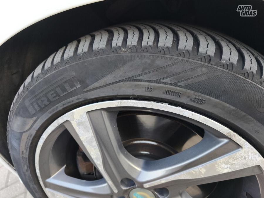 Balts Volvo V50 2007 Kauņa, ar dzinēja tilpumu 2.40 L un nobraukumu 351 tūkst. km par 1600 €, foto 14 vietnē AUTOMOTO.COM.LV