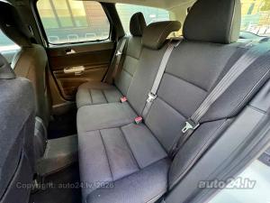 White Volvo V50 2008 in Tartu, with an engine capacity of 2.40 L and mileage of 335 thousand km for 2900 €, photo 10 on AUTOMOTO.COM.LV