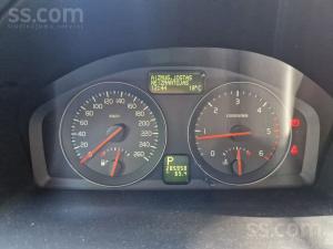 White Volvo V50 2008 in Riga, with an engine capacity of 2.00 L and mileage of 286 thousand km for 3500 €, photo 16 on AUTOMOTO.COM.LV