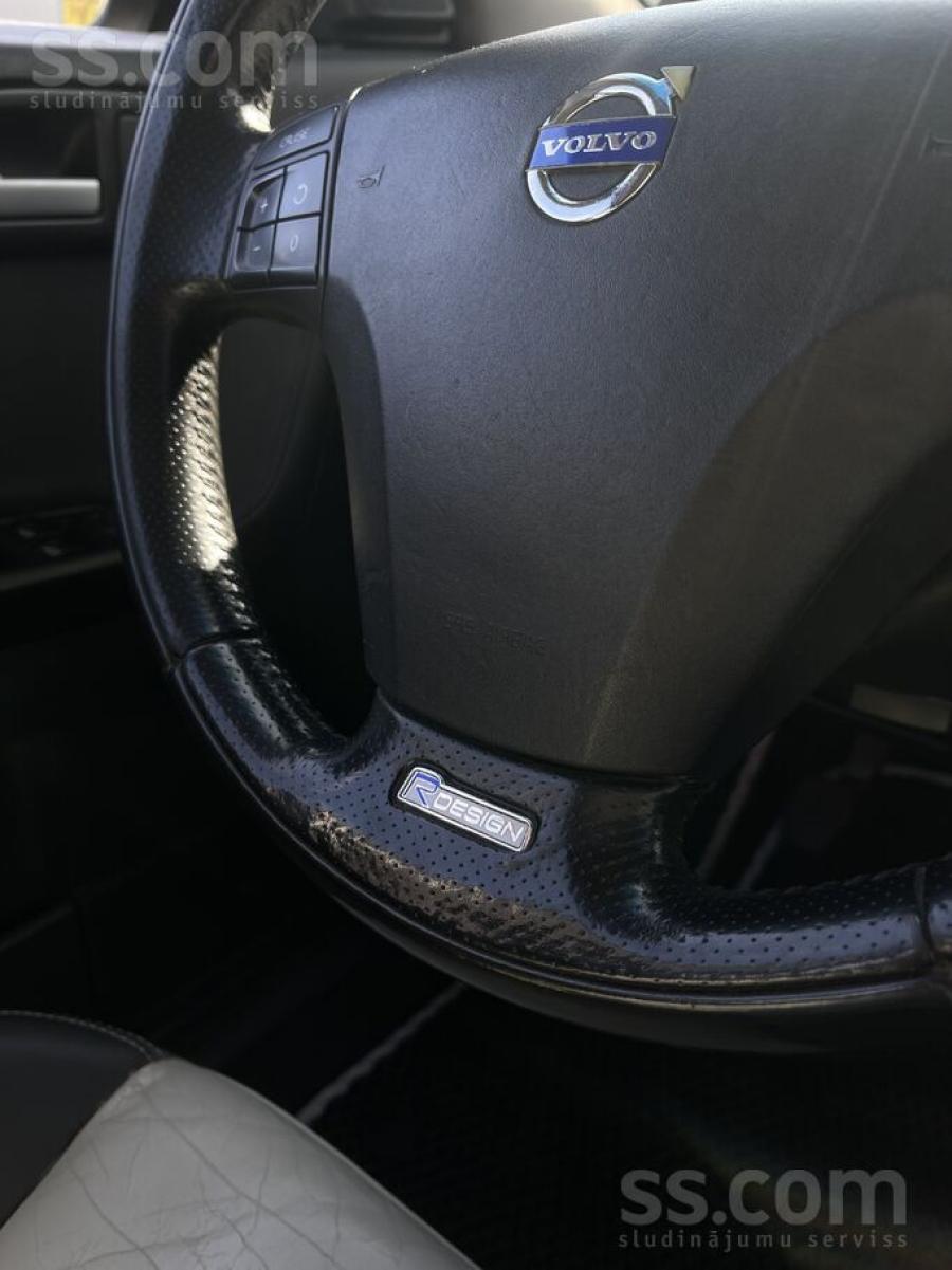Balts Volvo V50 2008 Jelgava, ar dzinēja tilpumu 2.40 L un nobraukumu 300 tūkst. km par 3000 €, foto 13 vietnē AUTOMOTO.COM.LV