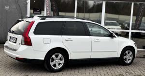 White Volvo V50 2009 in Radviliskis, with an engine capacity of 1.60 L and mileage of 348 thousand km for 2995 €, photo 7 on AUTOMOTO.COM.LV