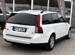 White Volvo V50 2009 in Radviliskis, with an engine capacity of 1.60 L and mileage of 348 thousand km for 2995 €, photo 11 on AUTOMOTO.COM.LV