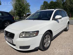 Balts Volvo V50 2009 Rīga, ar dzinēja tilpumu 1.60 L un nobraukumu 333 tūkst. km par 3290 €, foto 1 vietnē AUTOMOTO.COM.LV