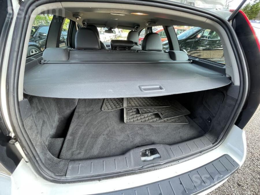 Balts Volvo V50 2009 Rīga, ar dzinēja tilpumu 1.60 L un nobraukumu 333 tūkst. km par 3290 €, foto 15 vietnē AUTOMOTO.COM.LV