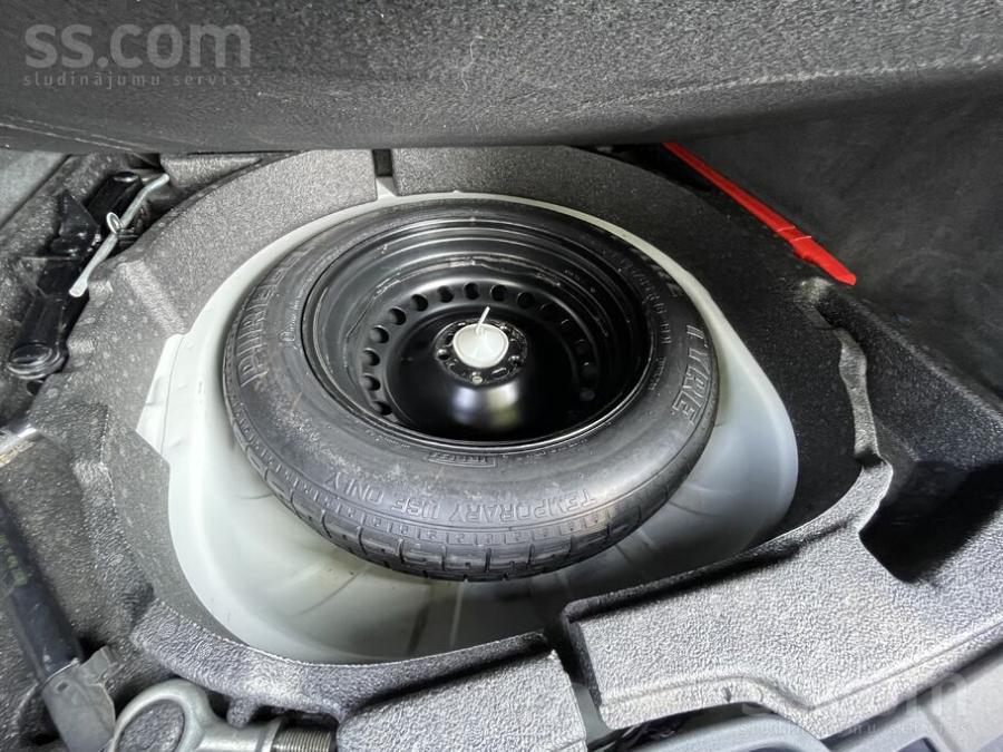 Balts Volvo V50 2009 Rīga, ar dzinēja tilpumu 1.60 L un nobraukumu 333 tūkst. km par 3290 €, foto 16 vietnē AUTOMOTO.COM.LV