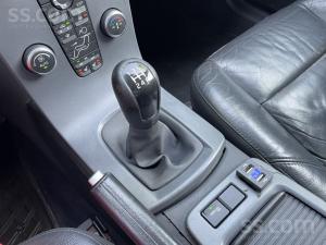 Balts Volvo V50 2009 Rīga, ar dzinēja tilpumu 1.60 L un nobraukumu 333 tūkst. km par 3290 €, foto 26 vietnē AUTOMOTO.COM.LV