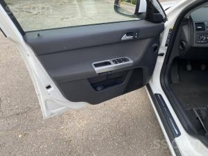Balts Volvo V50 2009 Ludza, ar dzinēja tilpumu 2.00 L un nobraukumu 0 tūkst. km par 3500 €, foto 12 vietnē AUTOMOTO.COM.LV