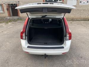 Balts Volvo V50 2009 Ludza, ar dzinēja tilpumu 2.00 L un nobraukumu 0 tūkst. km par 3500 €, foto 17 vietnē AUTOMOTO.COM.LV