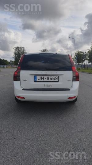 Balts Volvo V50 2009 Rīga, ar dzinēja tilpumu 2.00 L un nobraukumu 298 tūkst. km par 4000 €, foto 7 vietnē AUTOMOTO.COM.LV