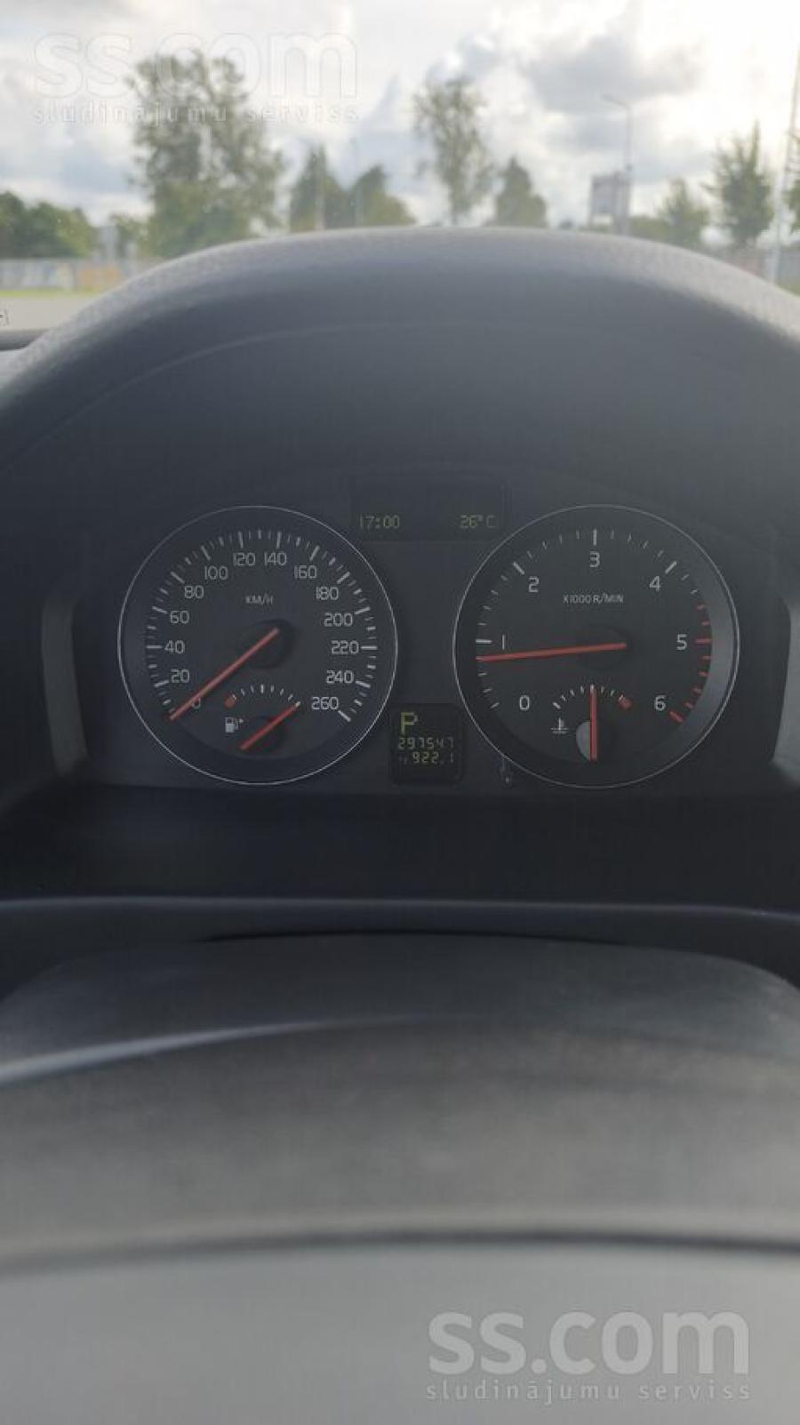 Balts Volvo V50 2009 Rīga, ar dzinēja tilpumu 2.00 L un nobraukumu 298 tūkst. km par 4000 €, foto 19 vietnē AUTOMOTO.COM.LV