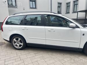 Balts Volvo V50 2009 Rīga, ar dzinēja tilpumu 2.00 L un nobraukumu 259 tūkst. km par 3200 €, foto 7 vietnē AUTOMOTO.COM.LV