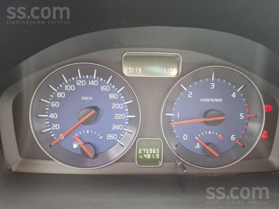 Белый Вольво В50 2009 в Талси, объемом двигателя 2.40 л и пробегом 276 тыс. км за 3800 €, фото 17 на AUTOMOTO.COM.LV