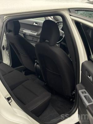 Balts Volvo V50 2011 Rīga, ar dzinēja tilpumu 2.00 L un nobraukumu 236 tūkst. km par 4550 €, foto 13 vietnē AUTOMOTO.COM.LV