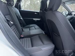 Balts Volvo V50 2011 Rīga, ar dzinēja tilpumu 2.00 L un nobraukumu 278 tūkst. km par 3250 €, foto 8 vietnē AUTOMOTO.COM.LV