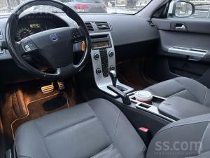 Balts Volvo V50 2011 Rīga, ar dzinēja tilpumu 2.00 L un nobraukumu 278 tūkst. km par 3250 €, foto 16 vietnē AUTOMOTO.COM.LV