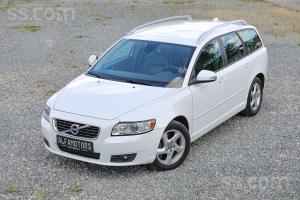 Balts Volvo V50 2011 Rīga, ar dzinēja tilpumu 2.00 L un nobraukumu 283 tūkst. km par 4990 €, foto 6 vietnē AUTOMOTO.COM.LV