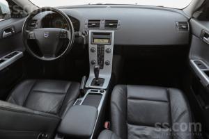 Balts Volvo V50 2011 Rīga, ar dzinēja tilpumu 2.00 L un nobraukumu 283 tūkst. km par 4990 €, foto 7 vietnē AUTOMOTO.COM.LV
