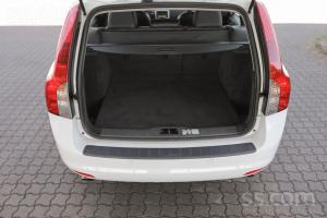 Balts Volvo V50 2011 Rīga, ar dzinēja tilpumu 2.00 L un nobraukumu 283 tūkst. km par 4990 €, foto 12 vietnē AUTOMOTO.COM.LV