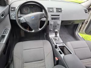 Balts Volvo V50 2011 Pakruojis, ar dzinēja tilpumu 1.60 L un nobraukumu 270 tūkst. km par 3200 €, foto 10 vietnē AUTOMOTO.COM.LV