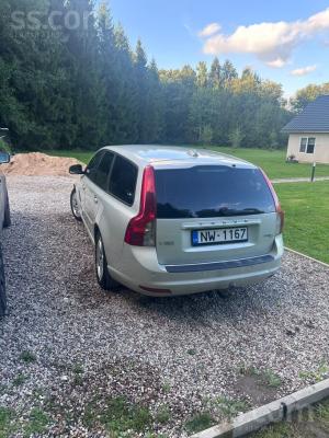 Balts Volvo V50 2011 Talsi, ar dzinēja tilpumu 1.60 L un nobraukumu 456 tūkst. km par 2200 €, foto 5 vietnē AUTOMOTO.COM.LV