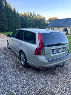 Balts Volvo V50 2011 Talsi, ar dzinēja tilpumu 1.60 L un nobraukumu 456 tūkst. km par 2200 €, foto 6 vietnē AUTOMOTO.COM.LV