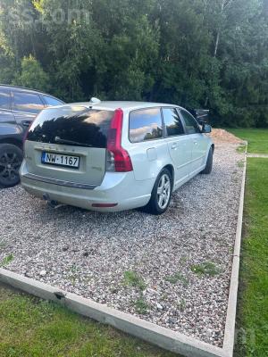 Balts Volvo V50 2011 Talsi, ar dzinēja tilpumu 1.60 L un nobraukumu 456 tūkst. km par 2200 €, foto 8 vietnē AUTOMOTO.COM.LV