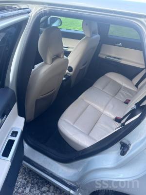 Balts Volvo V50 2011 Talsi, ar dzinēja tilpumu 1.60 L un nobraukumu 456 tūkst. km par 2200 €, foto 11 vietnē AUTOMOTO.COM.LV